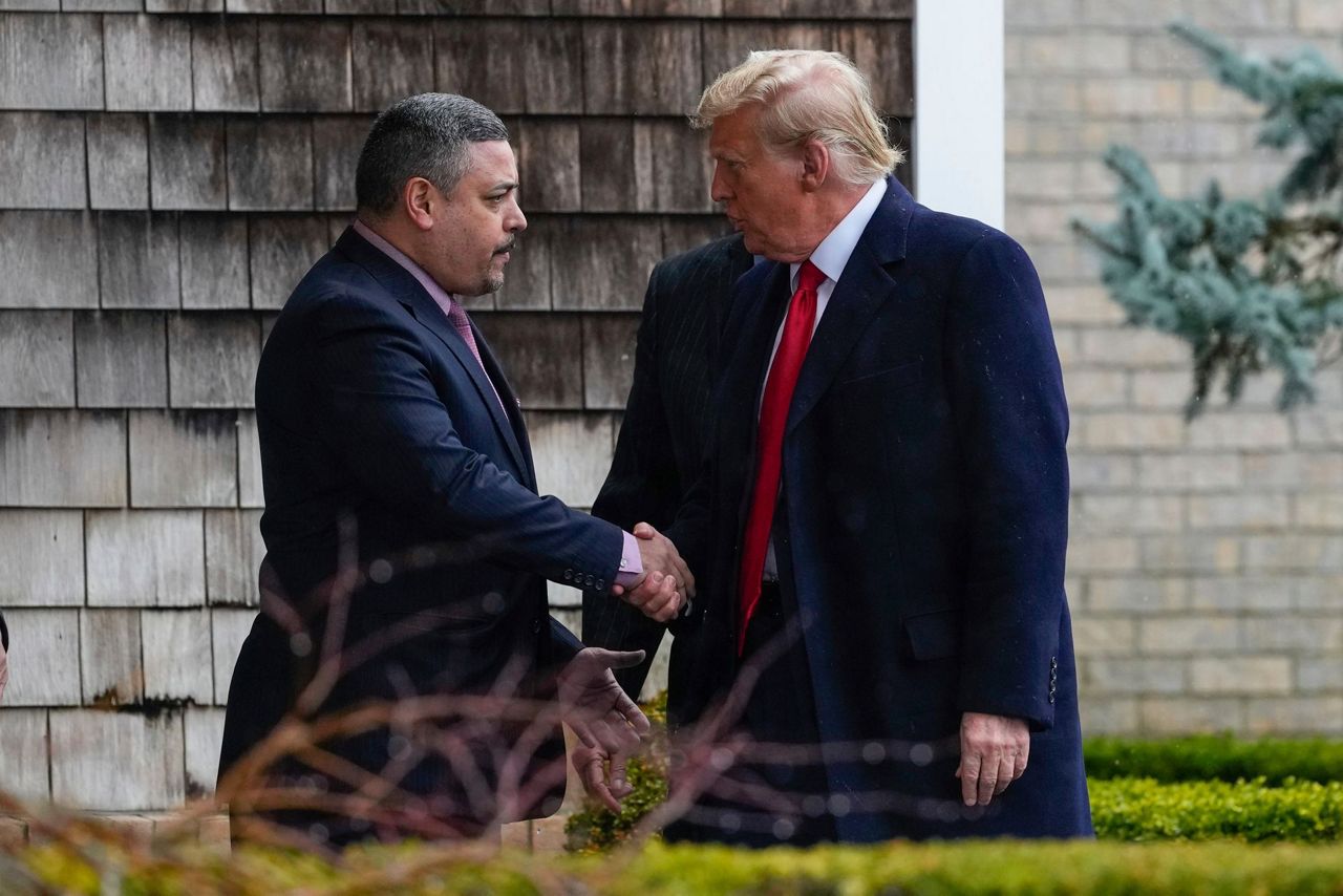 Trump will attend the wake of a slain NYPD officer as he goes after ...