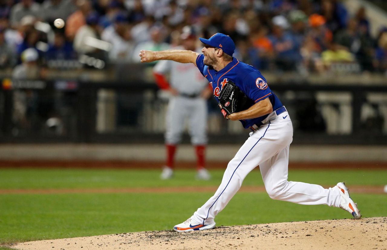 Scherzer exits with side fatigue, Mets fall to Nationals