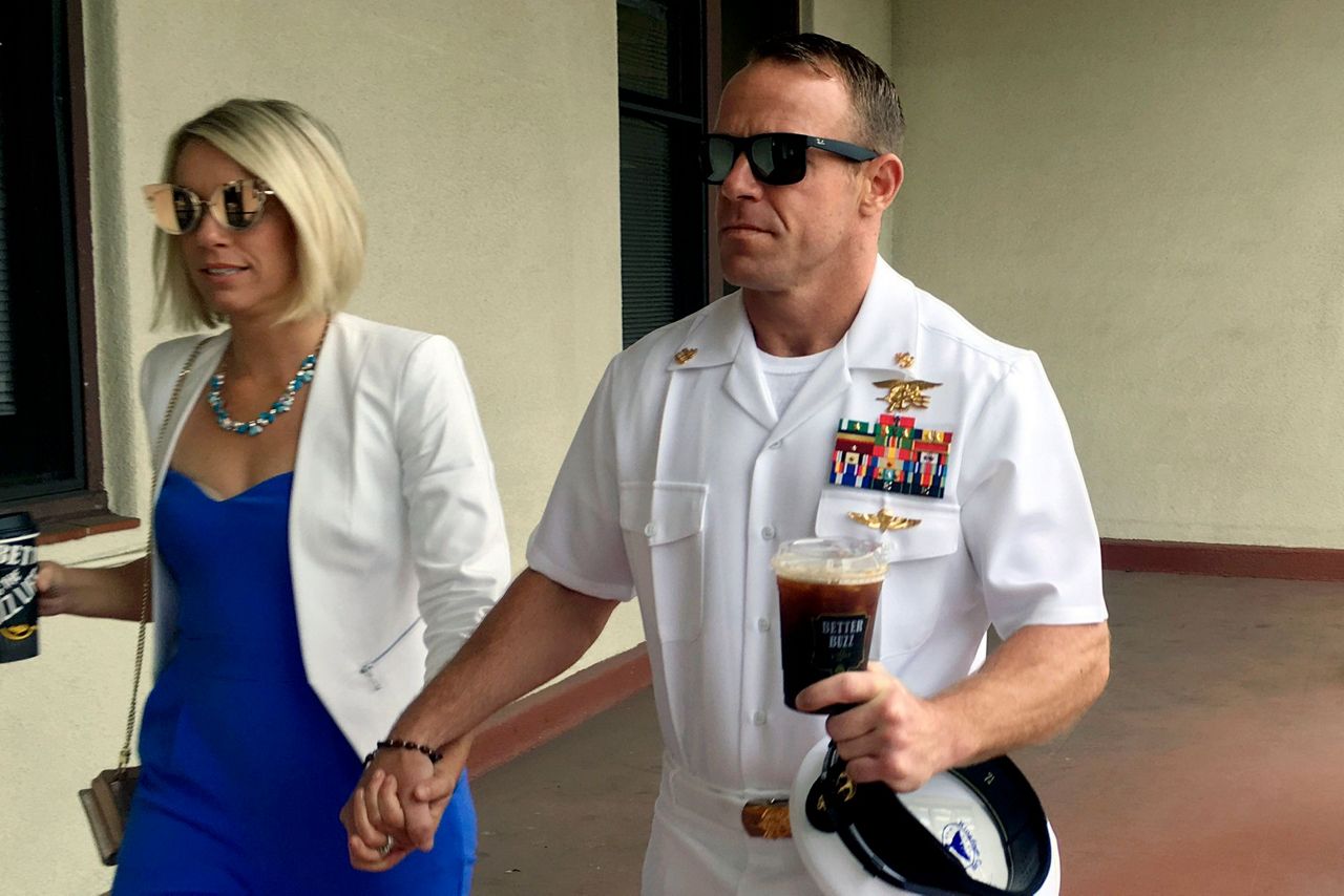 Navy tosses war crimes case against SEAL's platoon leader