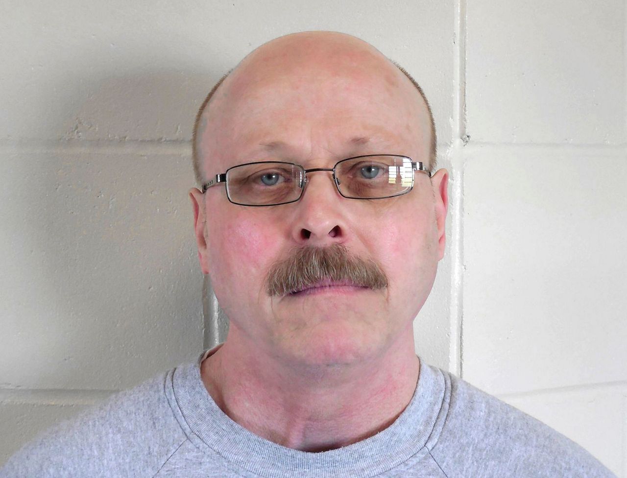 The Latest: Nebraska executes first prison inmate since 1997