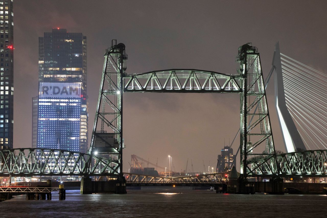 Plan to dismantle Dutch bridge for new yacht sparks anger