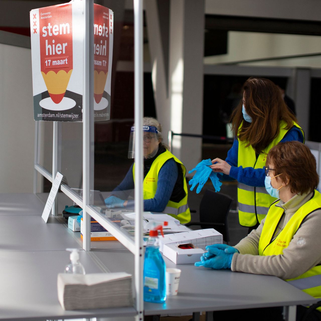 Voting starts in coronavirus-affected Dutch election