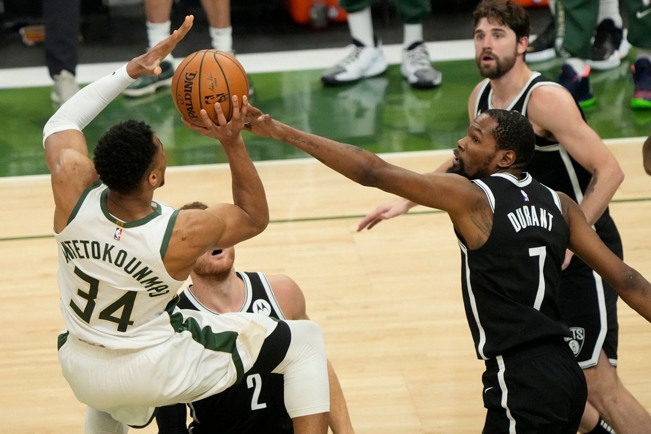 Bucks tie series with 107-96 Game 4 win as Nets lose Irving