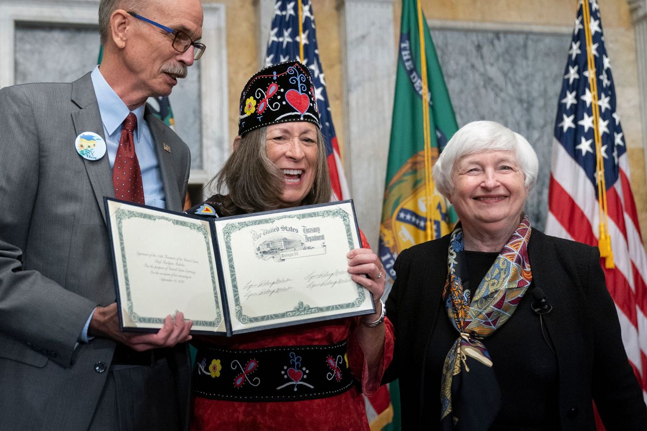 Malerba sworn in as 1st Native American in US Treasurer post