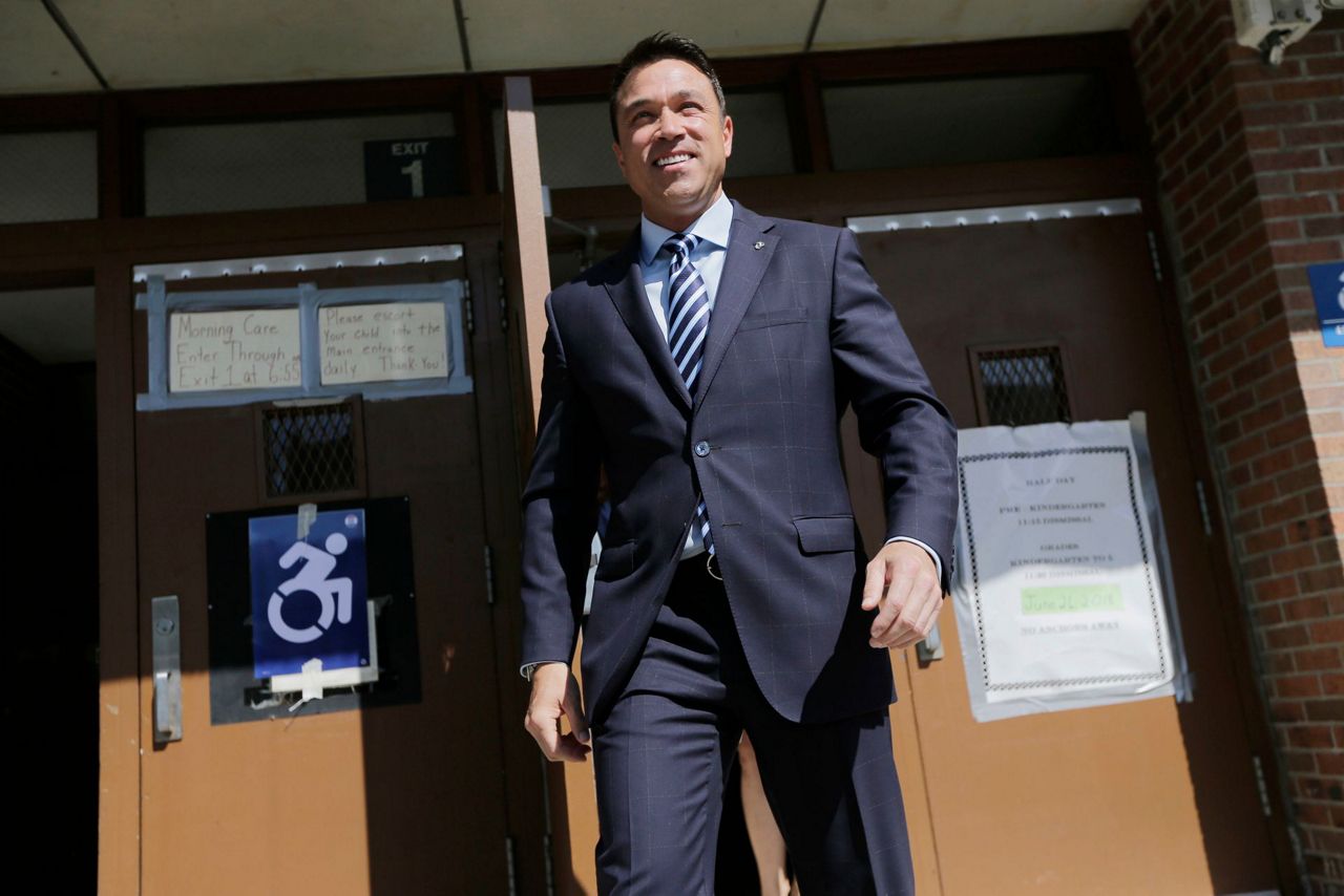 Donovan survives GOP primary challenge from ex-convict