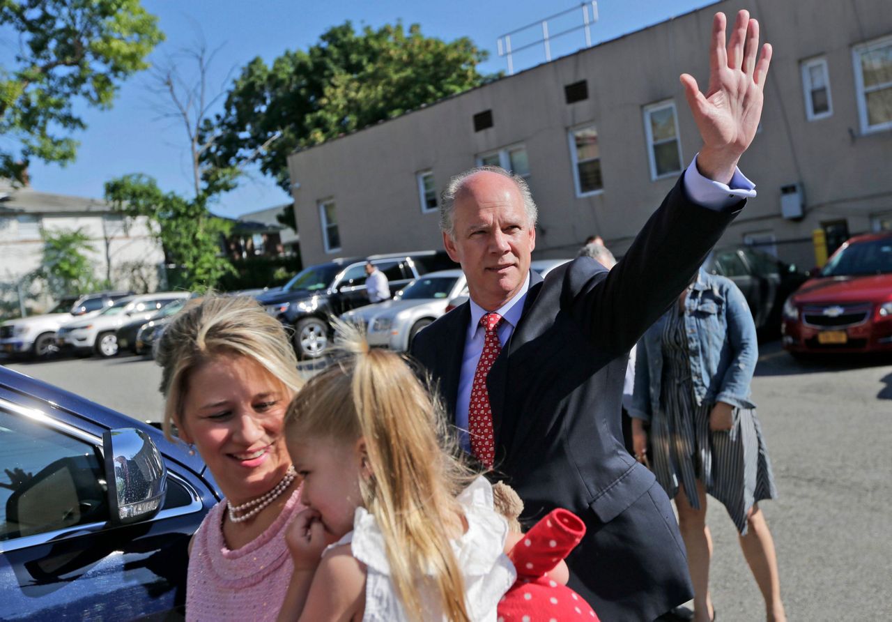 Donovan survives GOP primary challenge from ex-convict