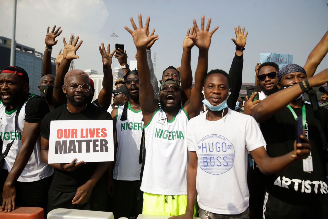 Nigeria protesters demand police reforms for sixth day