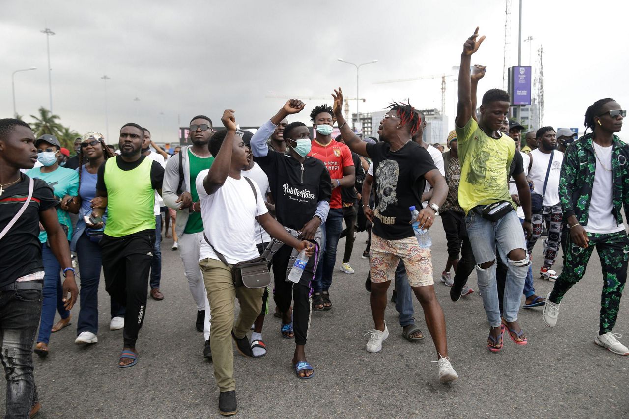 Nigeria protesters demand police reforms for sixth day