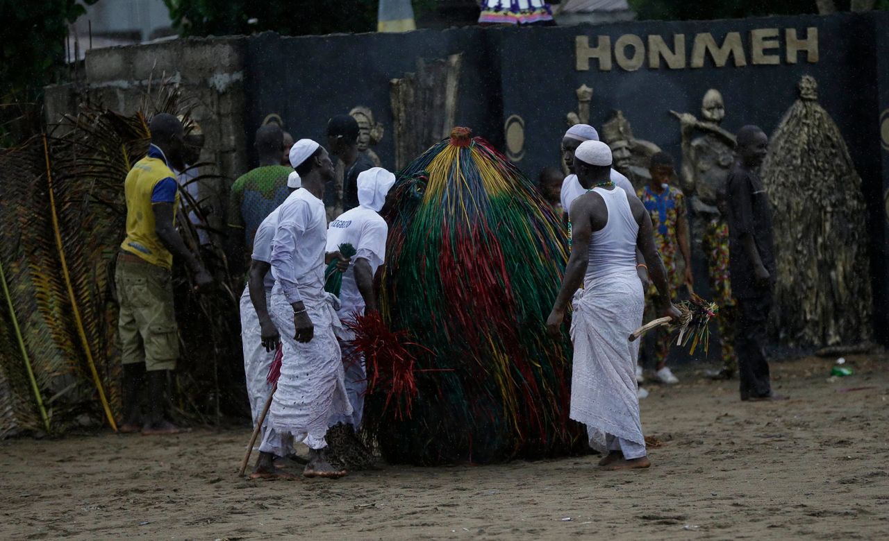 In Nigeria, voodoo festival shows strength of traditions