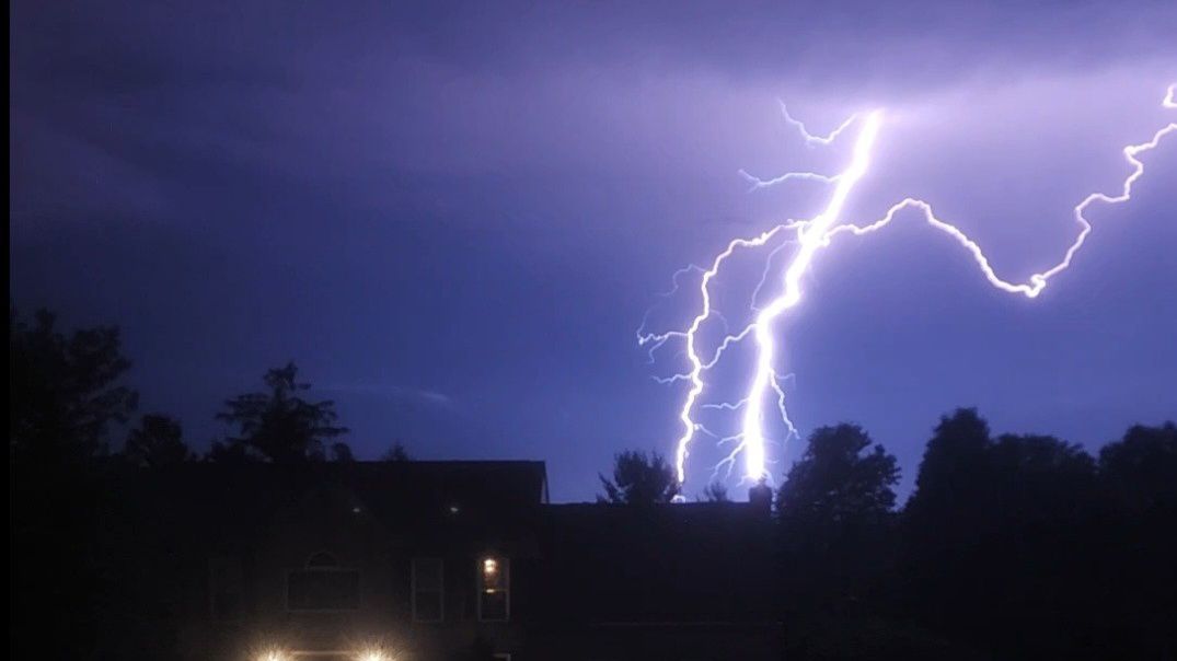 Maine lighthouse goes dark after lightning strike