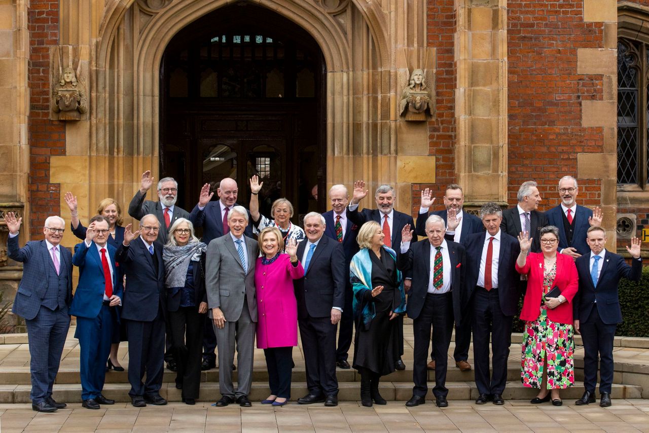 Clinton, Blair to mark Northern Ireland peace milestone