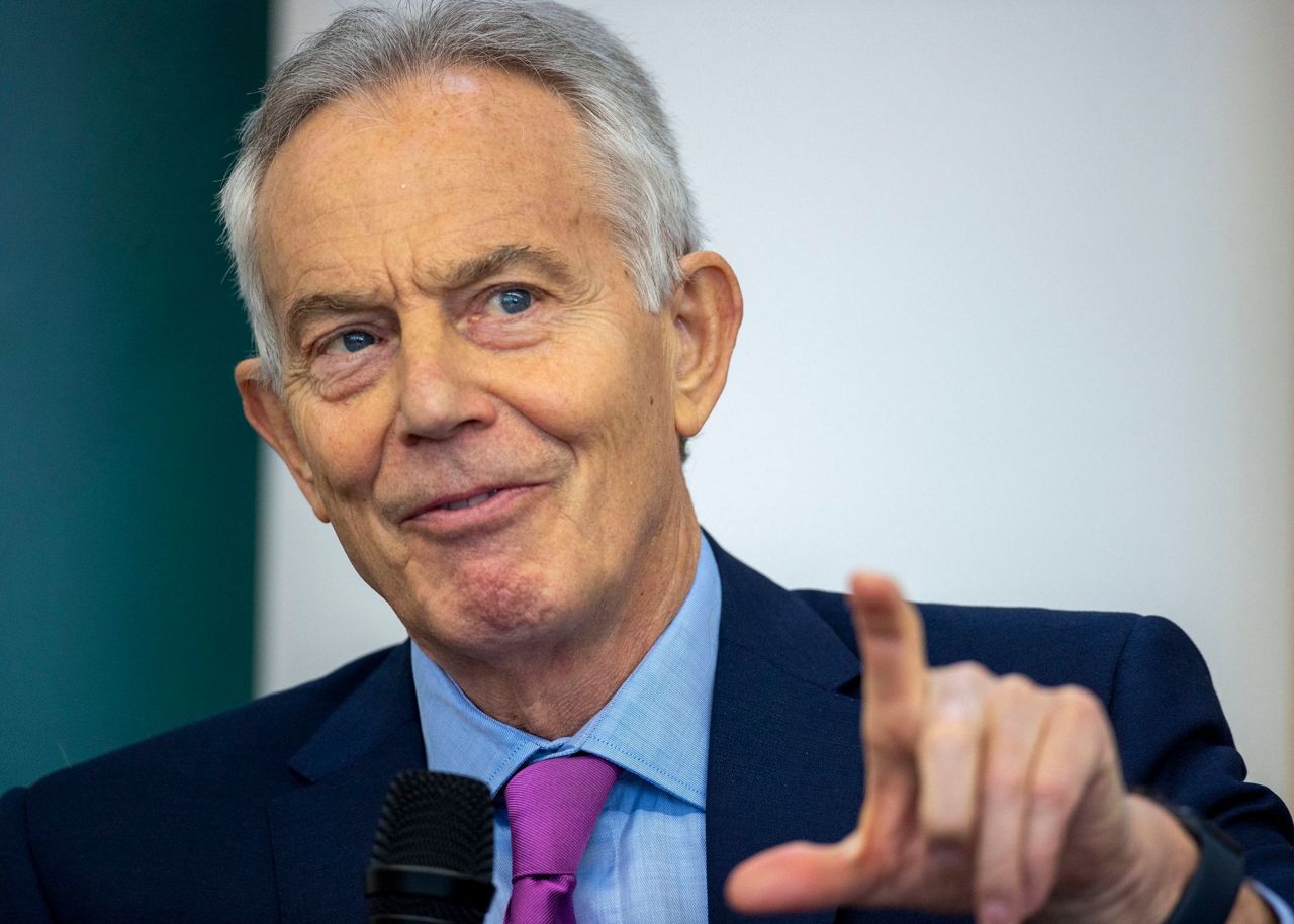 Clinton optimistic Northern Ireland govt will be revived