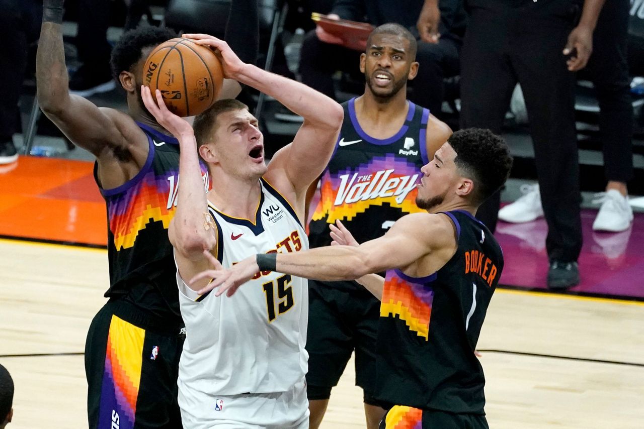 Boosted by big crowds, Suns try to win again vs Nuggets