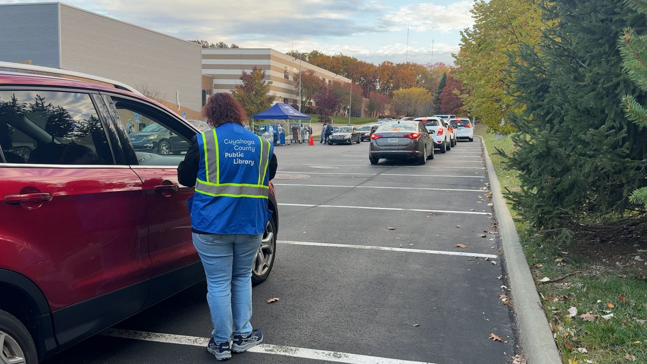 Ohioans face long lines at food banks