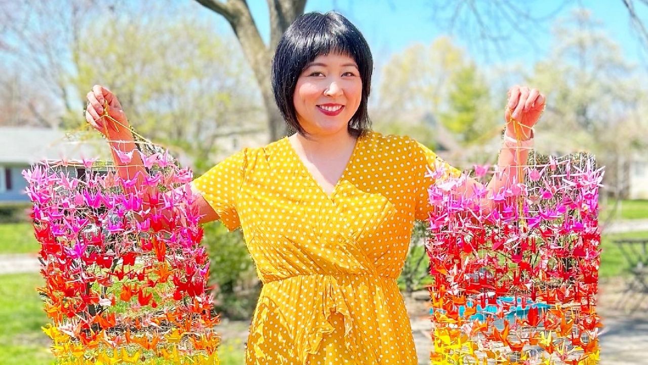 Nurses fold origami to bring well wishes to medical center
