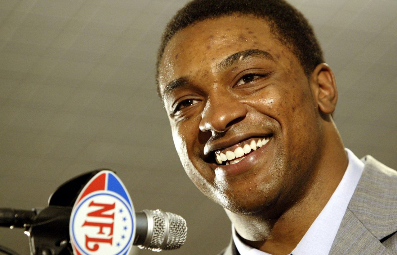 Cedric Benson, prolific rusher at UT who played in NFL, dies