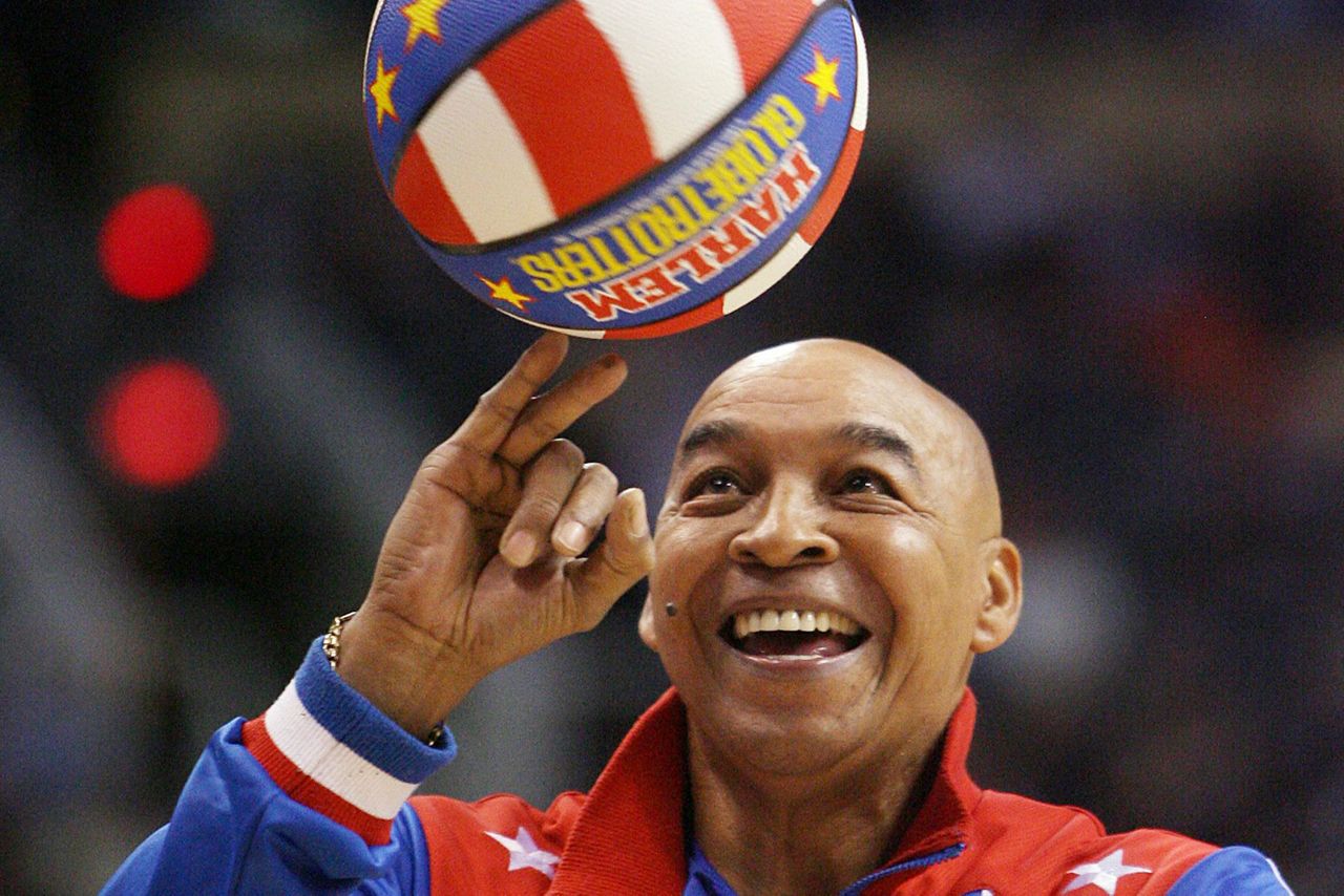 Harlem Globetrotters great Curly Neal dies at 77