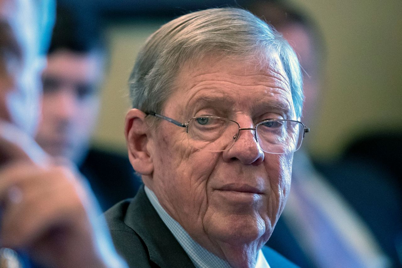Johnny Isakson, former Georgia Republican U.S. senator, dies
