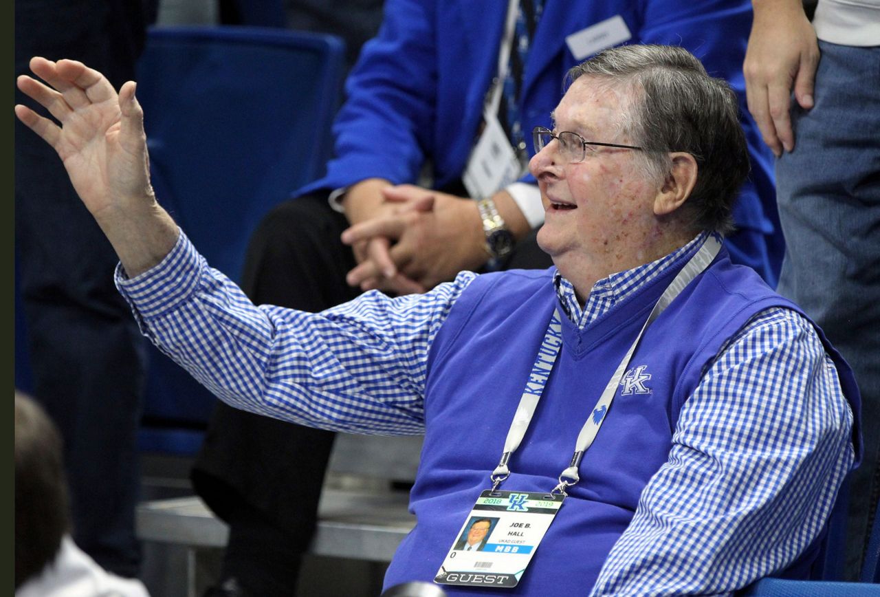 Joe B. Hall, who led Kentucky to 1978 NCAA title, dies at 93