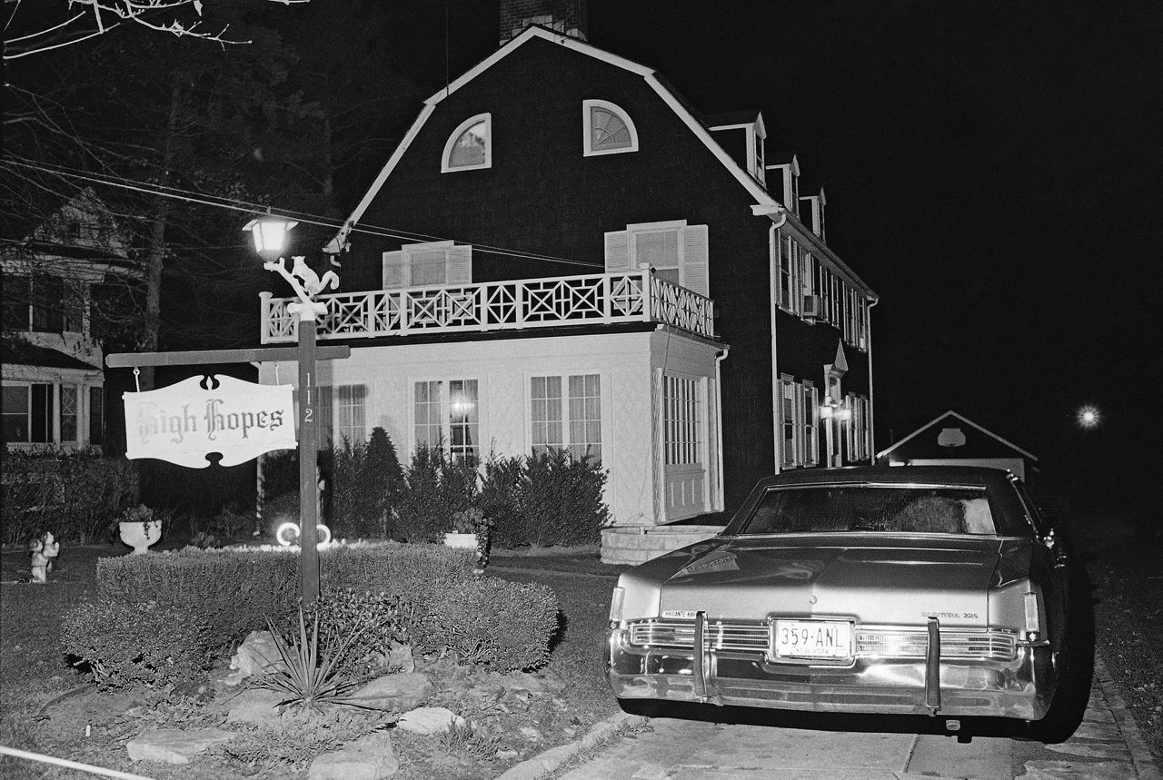 DeFeo, convicted killer in 'Amityville Horror' case, dies