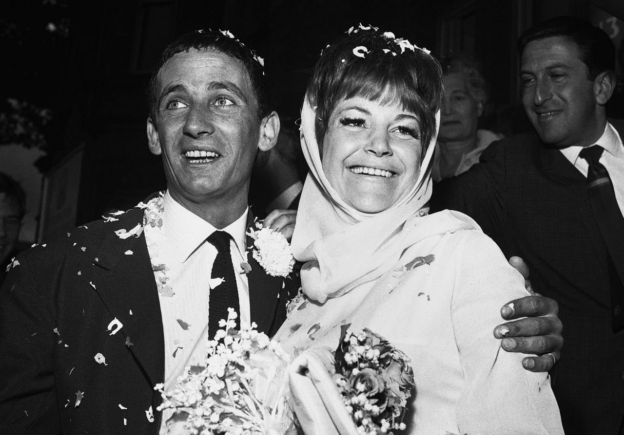 Annie Ross, jazz singer turned actor, dies at 89 in New York