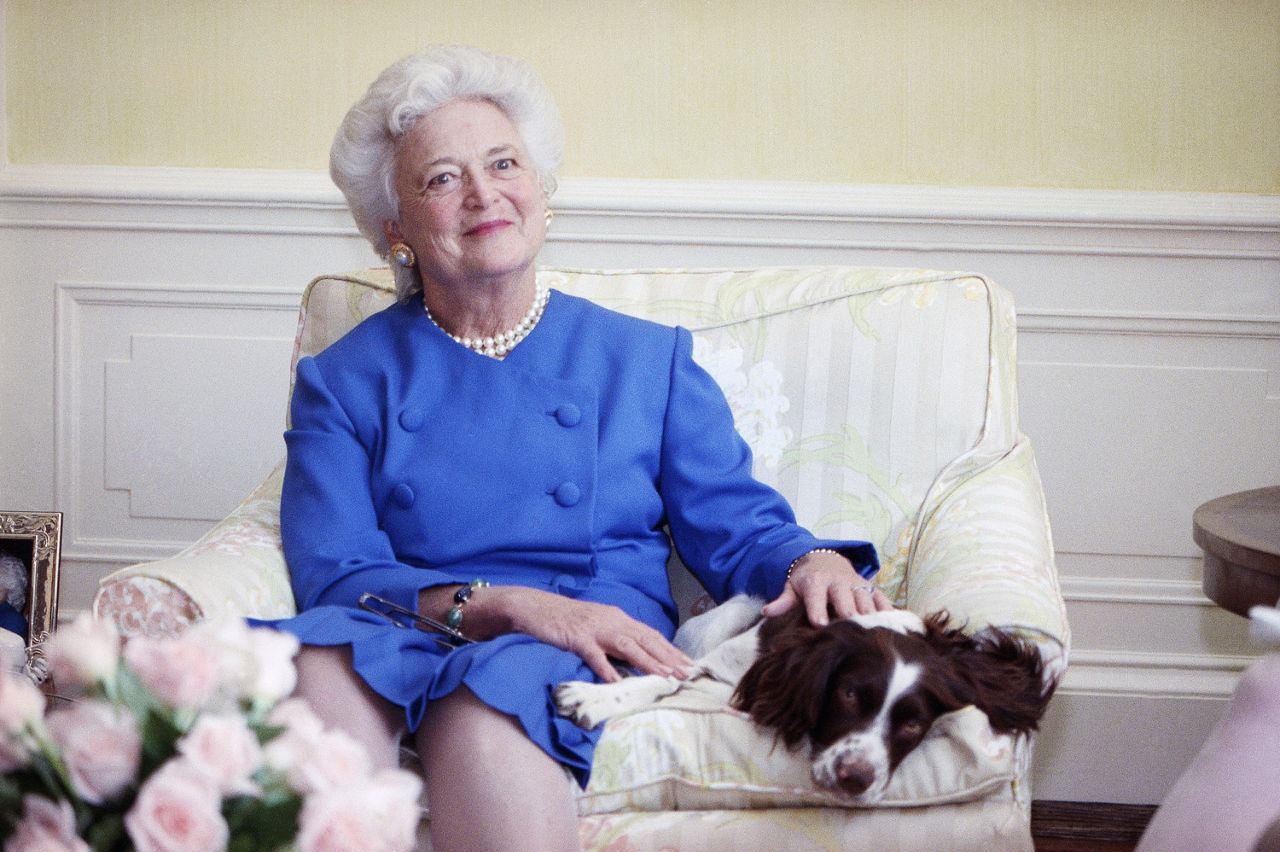 Former first lady Barbara Bush dies at age 92