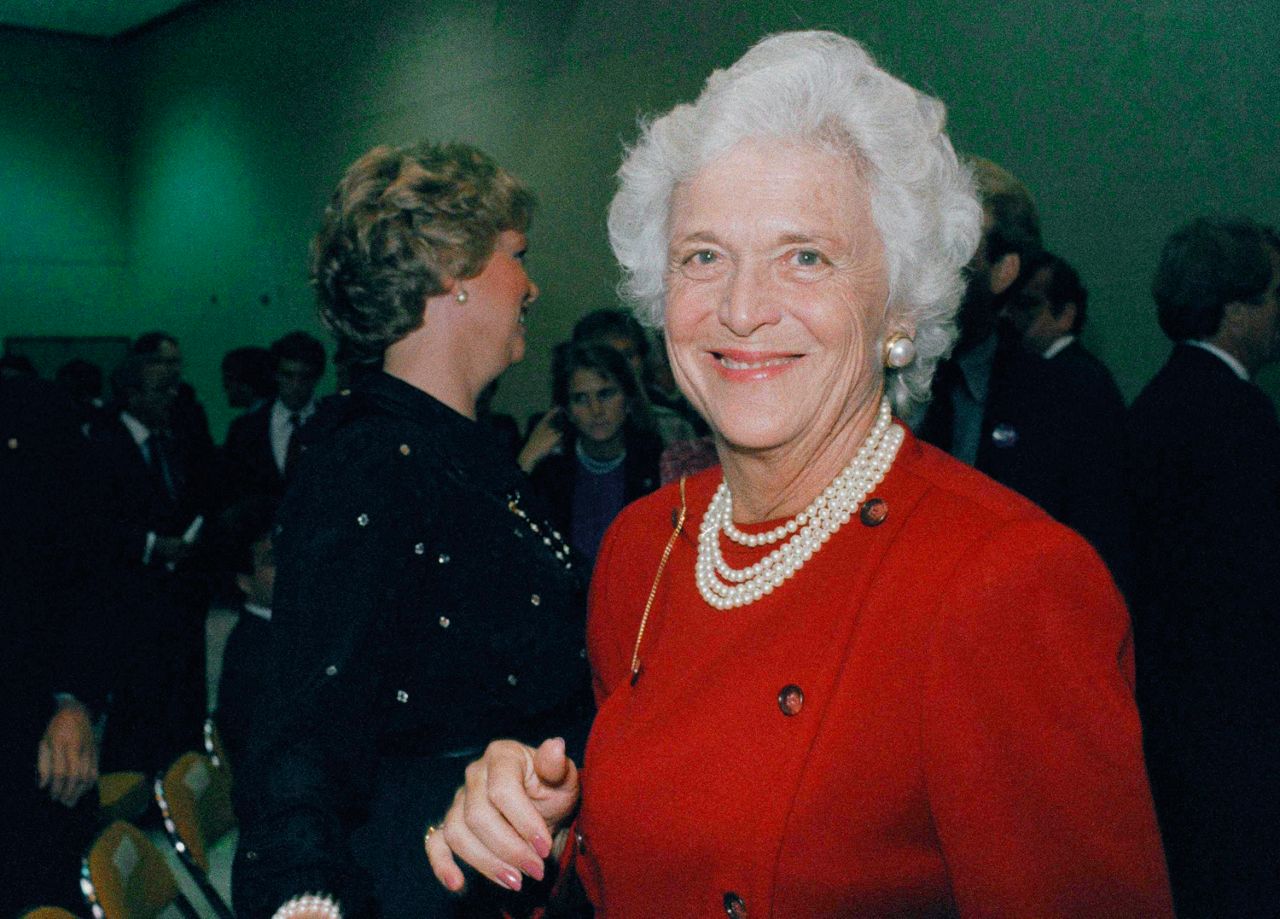 Former first lady Barbara Bush dies at age 92