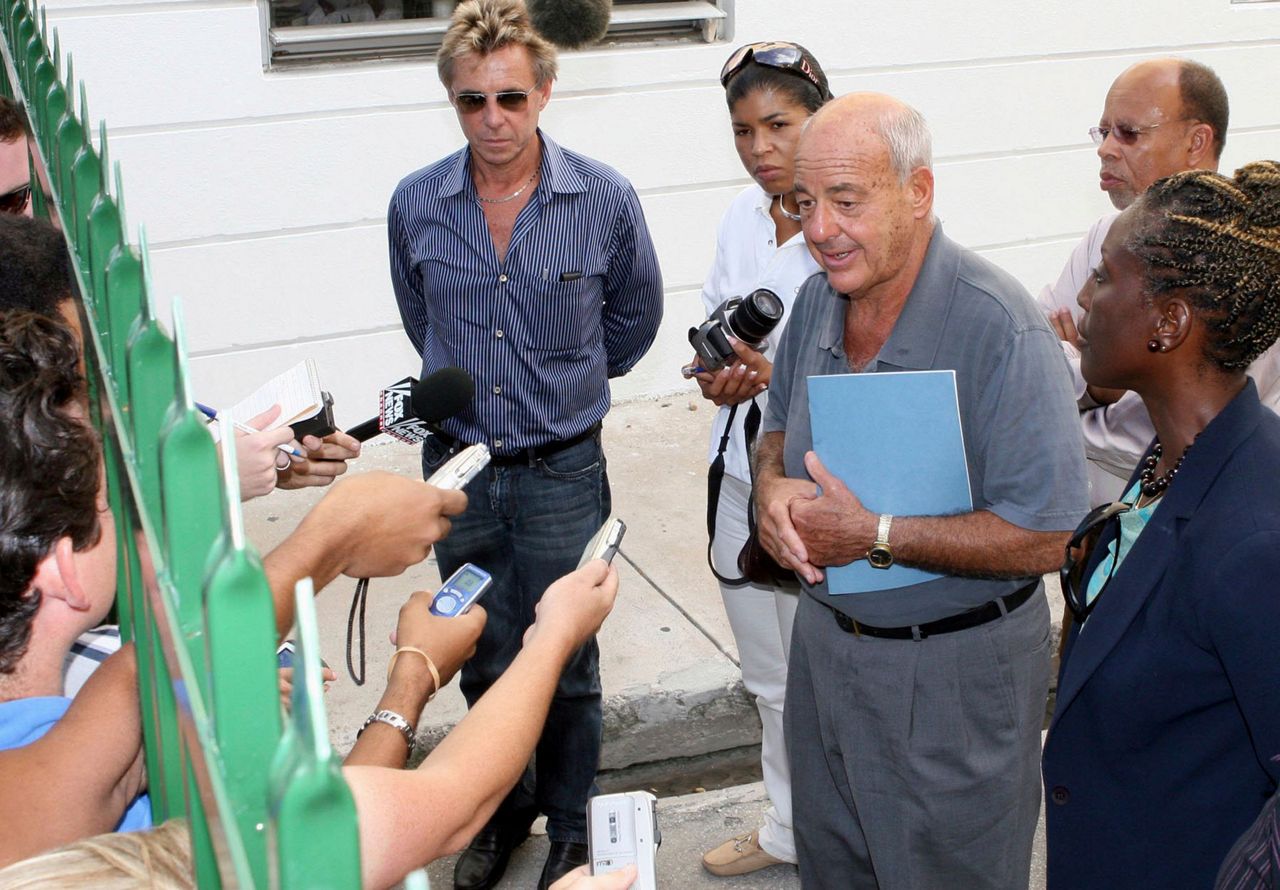 Dr. Cyril Wecht, celebrity pathologist who argued more than 1 shooter ...
