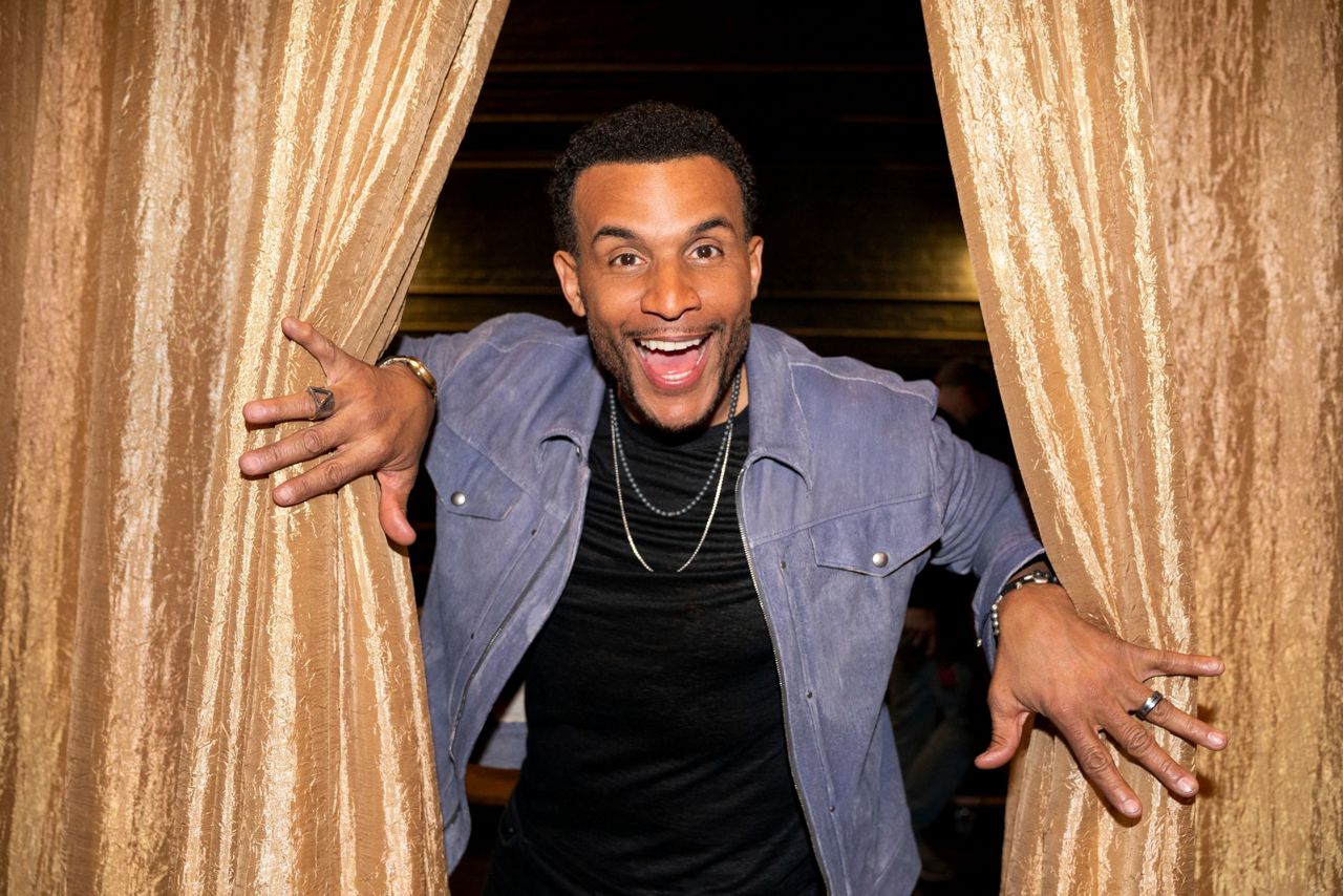 David A. Arnold, comedian of Netflix specials, dies at 54