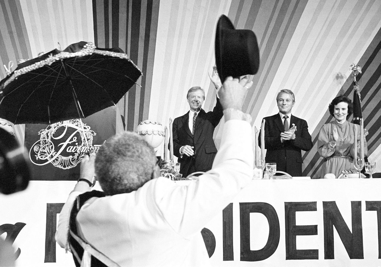 Ex-Louisiana Gov. Edwin Edwards died; knew power and prison