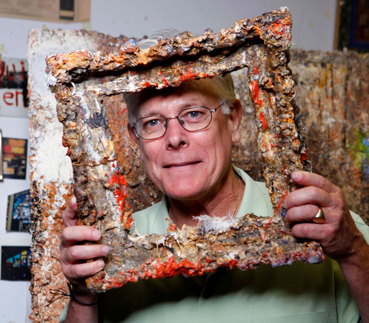 Priest and abstract-expressionist painter Bill Moore dies