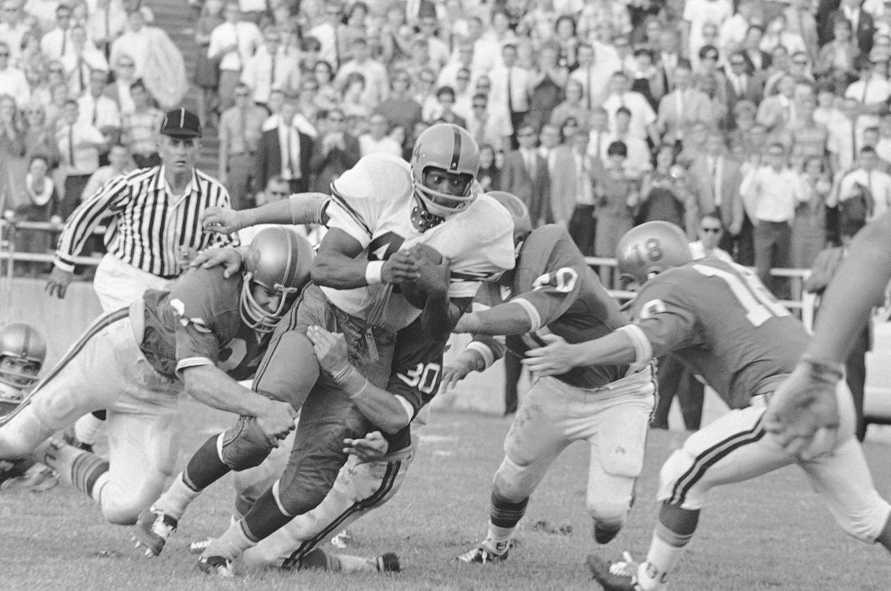 Floyd Little, Syracuse and Broncos great, dies at 78