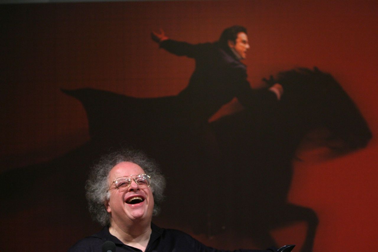 James Levine, who ruled over Met Opera, dead at age 77