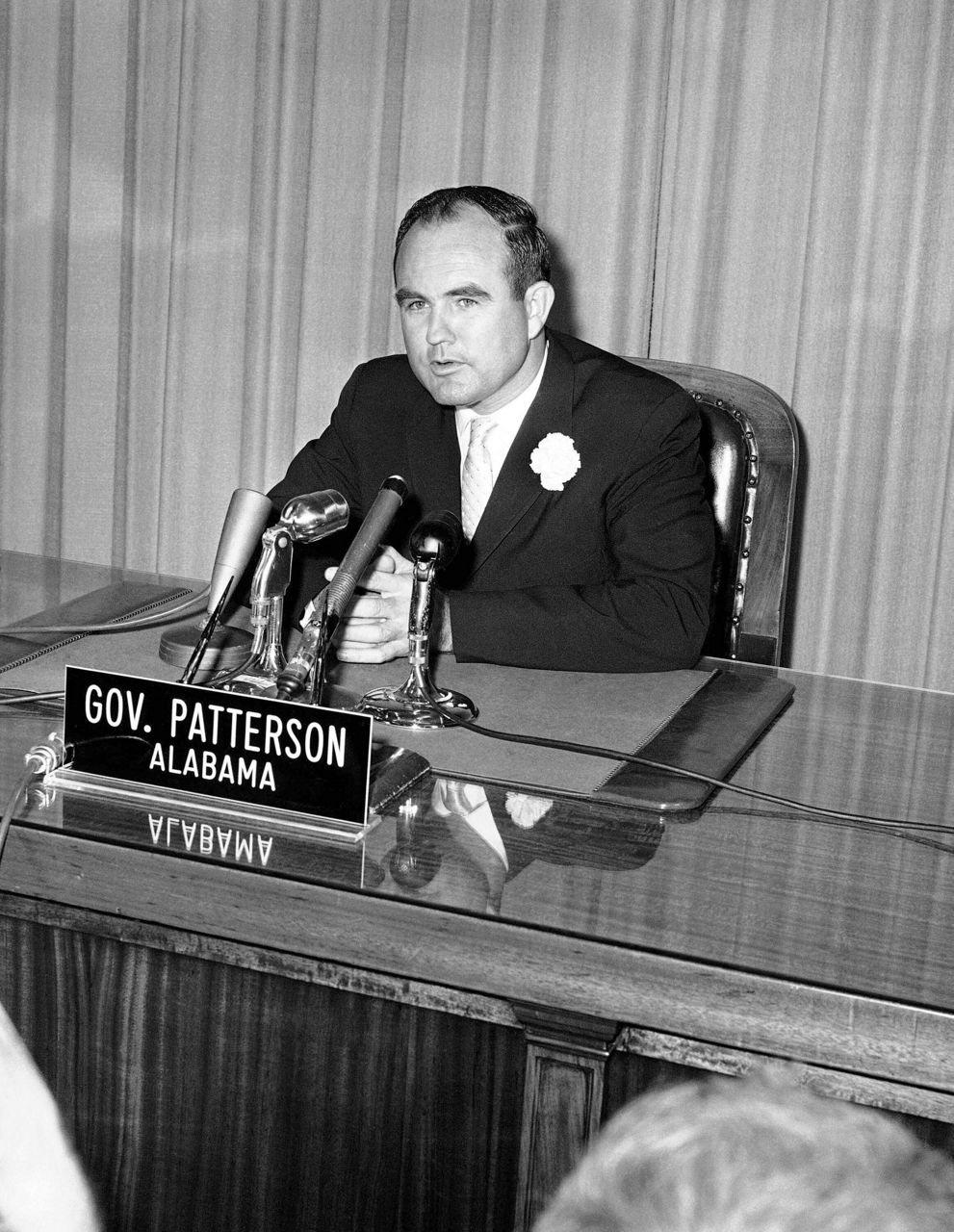 Segregationist former Alabama Gov. John Patterson dies at 99