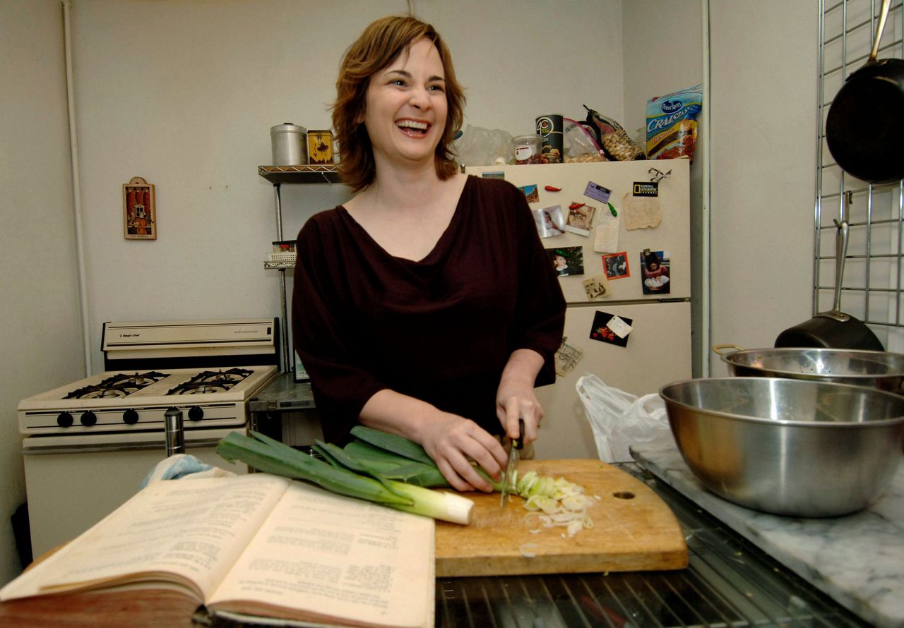 Julie Powell, food writer of 'Julie & Julia,' dies at 49
