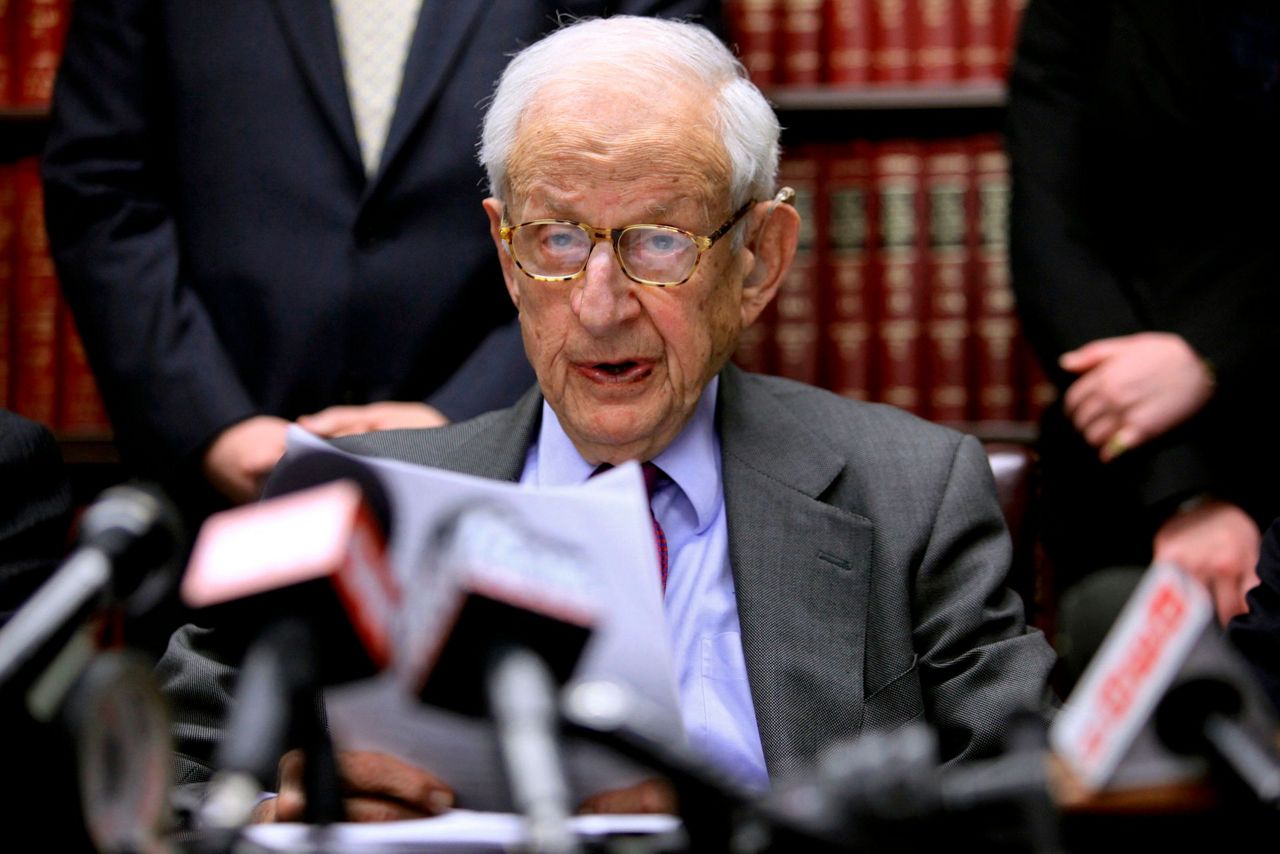 Robert Morgenthau, longest-serving Manhattan DA, dies at 99