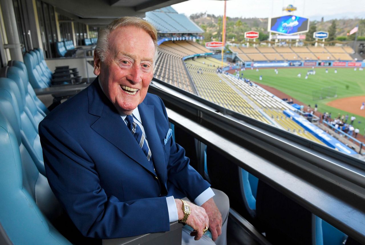 Los Angeles mourning death of Dodgers' Vin Scully