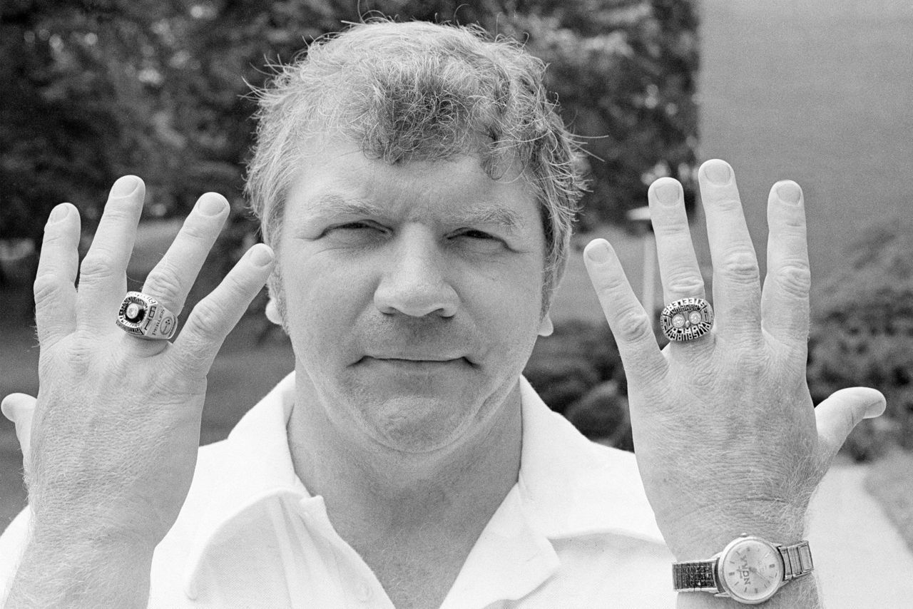 George Perles, longtime Michigan State coach, dies at 85