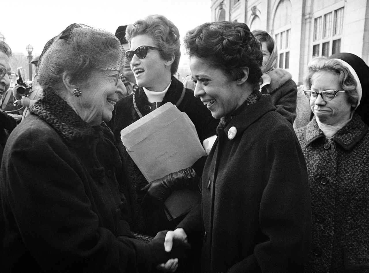 Wisconsin civil rights pioneer Vel Phillips dies at age 94