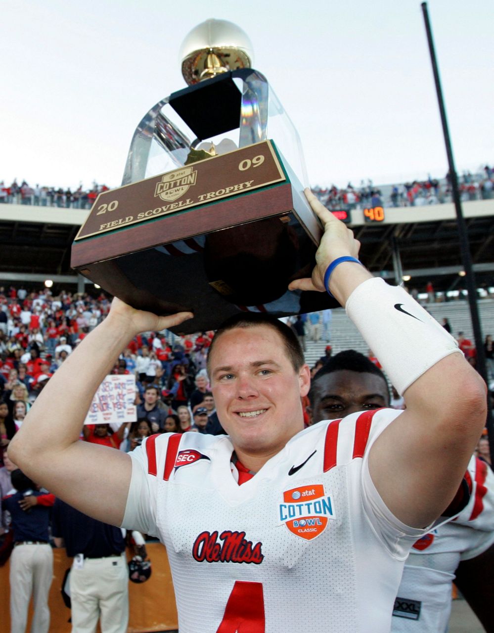 Former Ole Miss quarterback Jevan Snead, 32, dies in Texas