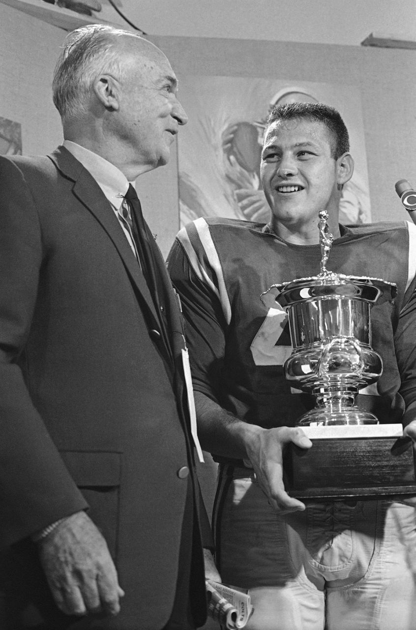 Baltimore Colts RB/fill-in QB Tom Matte, dead at age 82