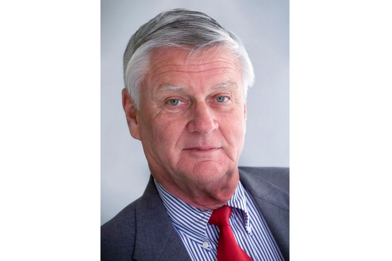 Pulitzer winner Walter Mears, AP's 'Boy on the Bus,' dies