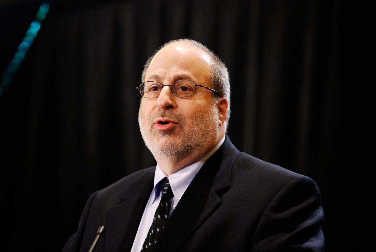 Jonathan Wolman, Detroit News editor, former AP exec, dies