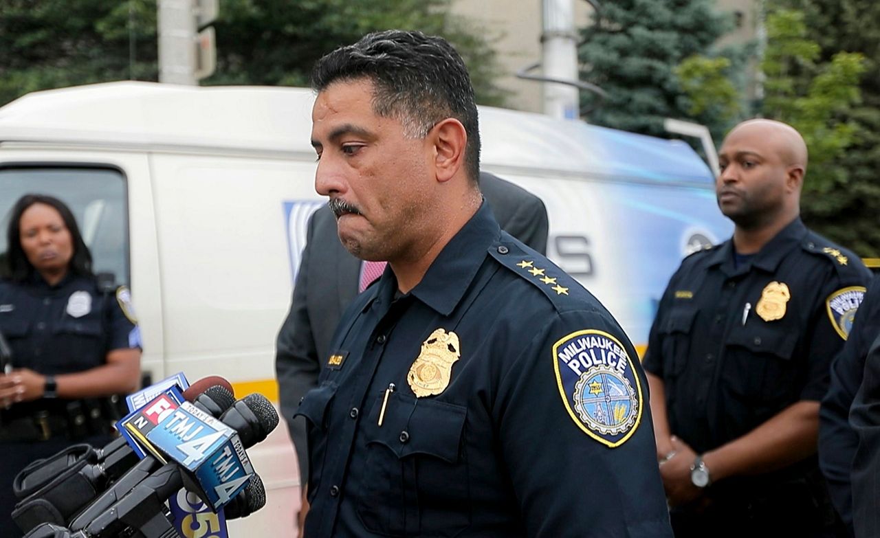 Milwaukee police officer fatally shot; suspect is in custody