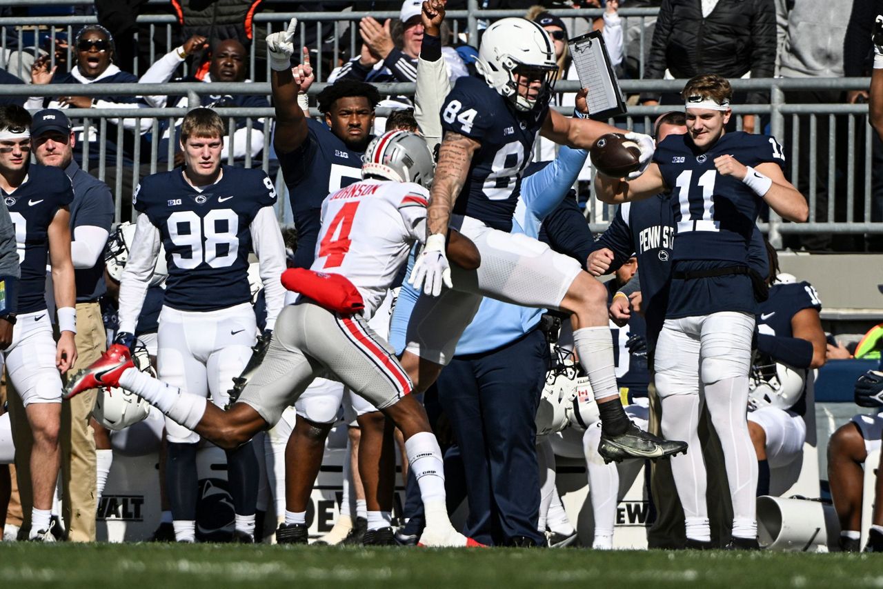 Tuimoloau sparks 28-point 4th as Ohio St beats Penn St 44-31