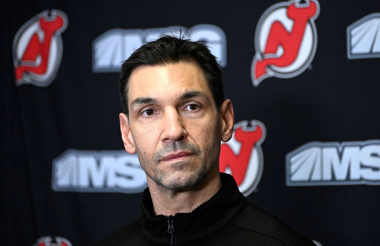 Devils coach Lindy Ruff tests positive, misses Oilers game