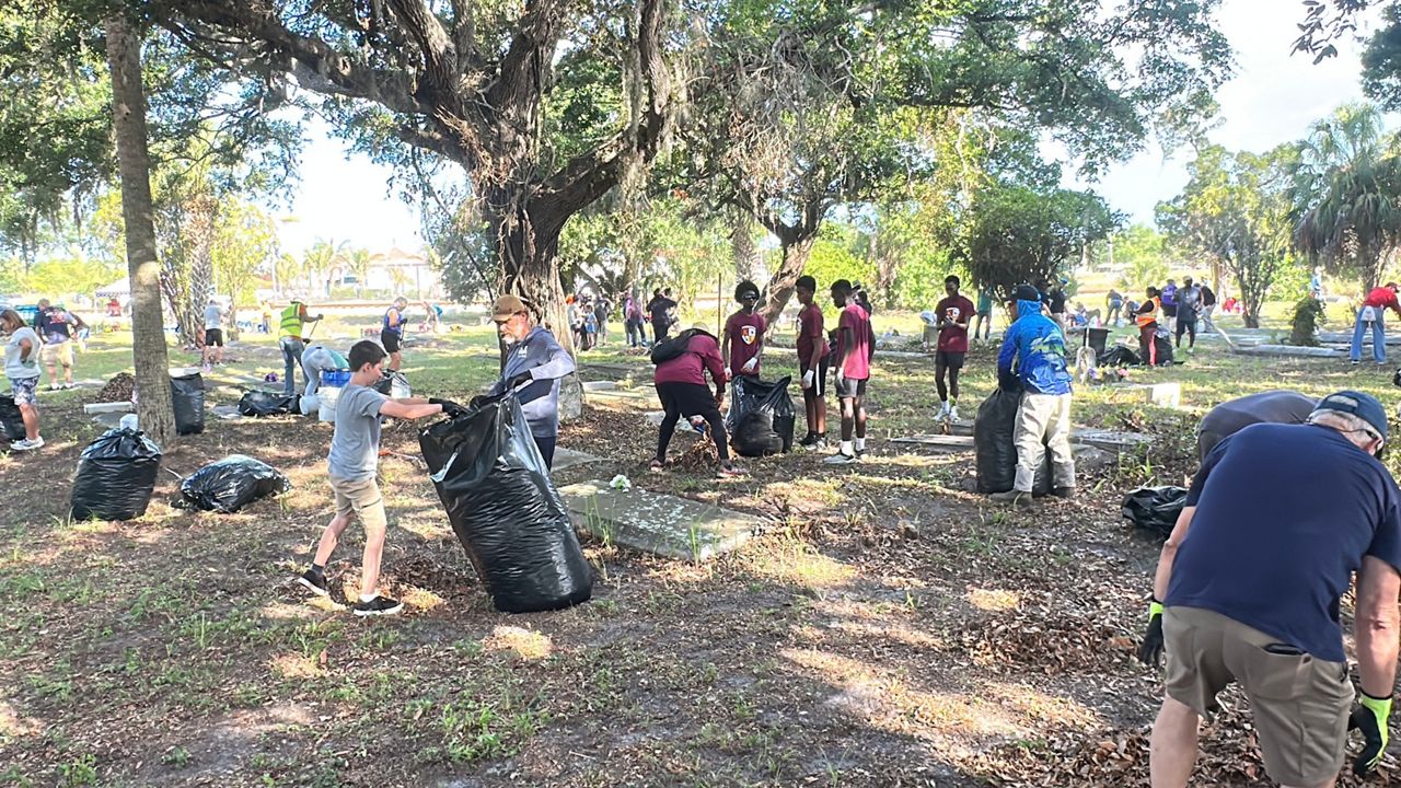 Hundreds help clean up Old Memphis Cemetery