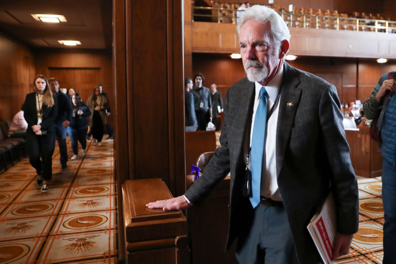 Hard to read? Oregon GOP boycott comes down to reading level