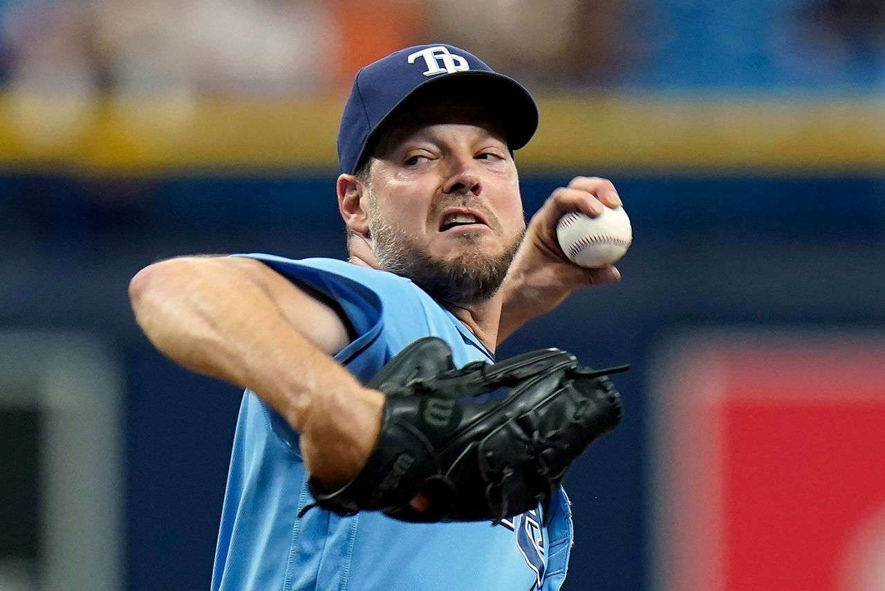 Rays' Hill says union 'dropped the ball' on grip enhancers