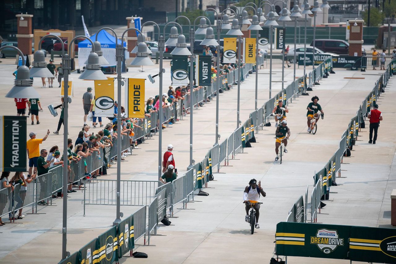 Fans return to training camp but must deal with restrictions